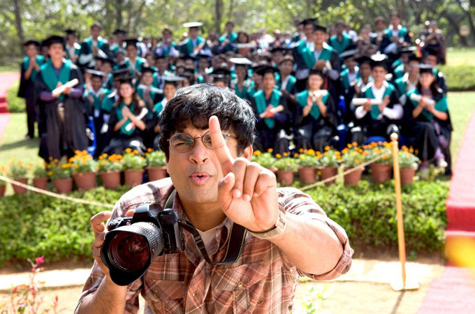 "3 Idiots" (2009) - lepsze niż tabliczka czekolady - Kino Bollywood