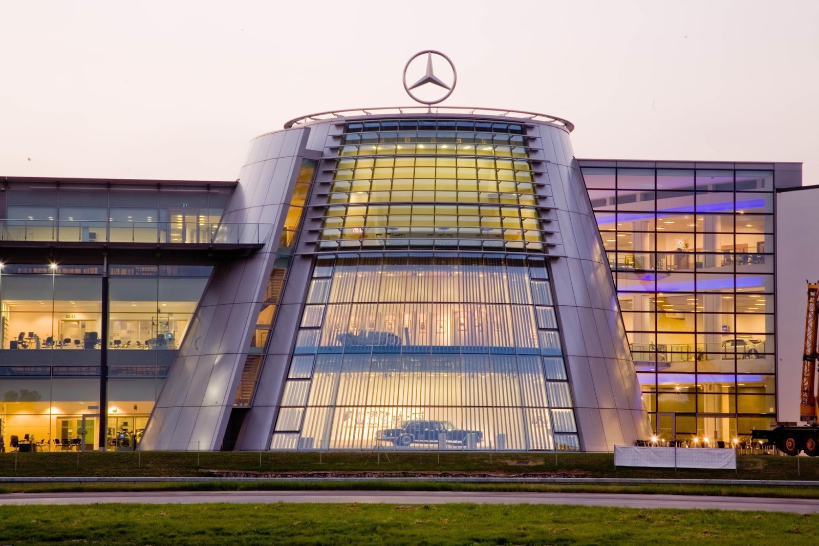 The Motoring World: Happy Tenth Anniversary to Mercedes-Benz World at ...