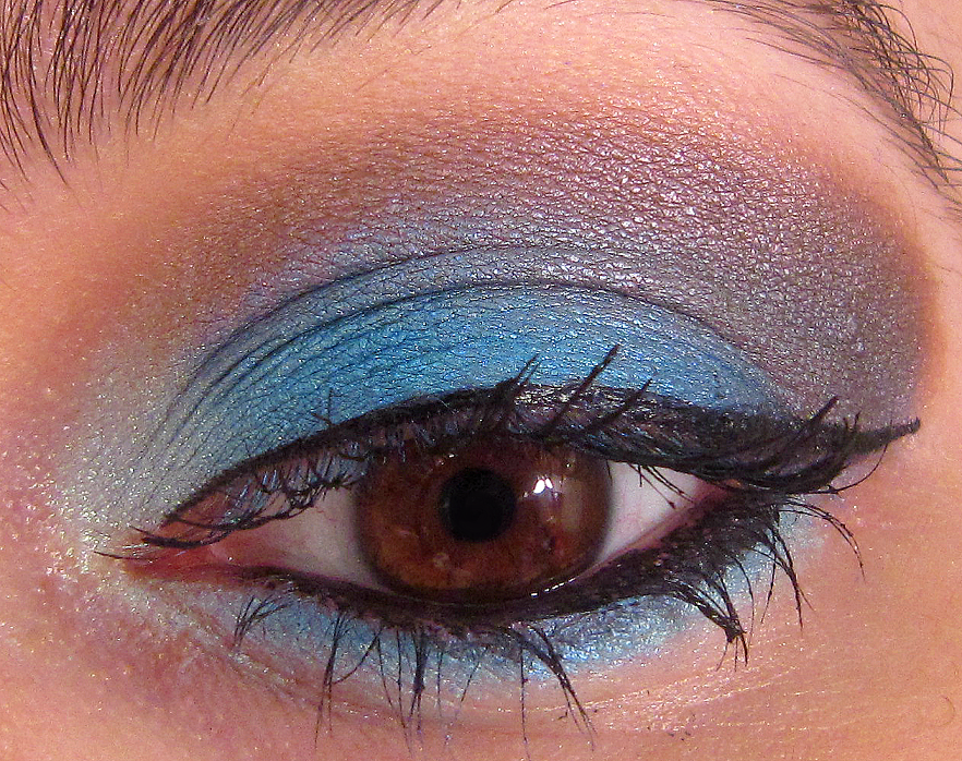 Tutorial Makeup: CYAN! - BioVanillaDreams