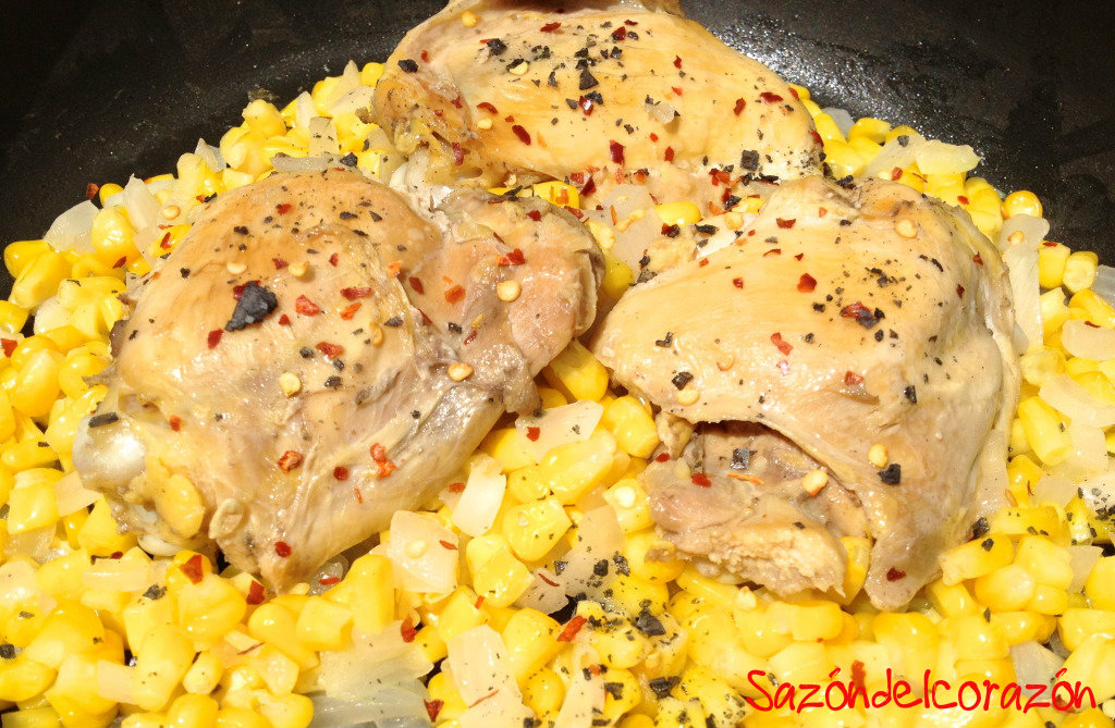 Sazón del corazón: Muslos de pollo con elotes