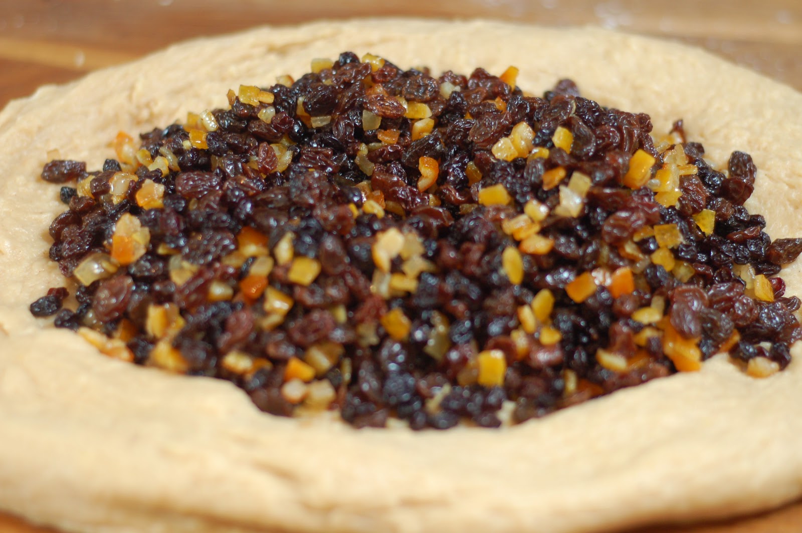 how to eat properly: stollen