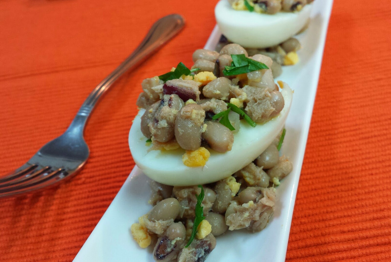 Quem rapa o tacho?: Salada de feijão-frade, atum e ovos cozidos