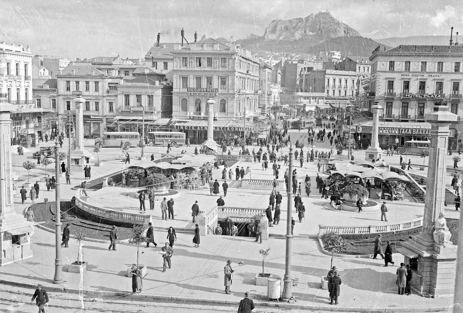 Στην Αθήνα την παλιά, ζούσαν συναρπαστικά! - Point of view