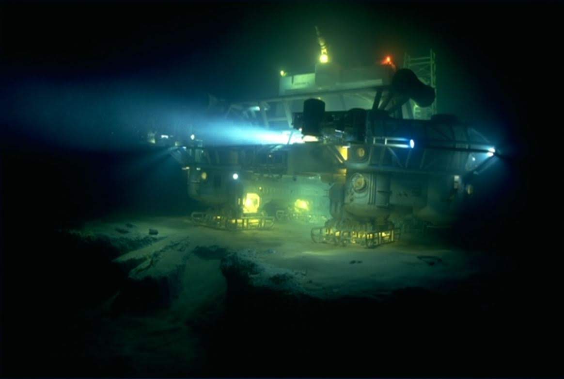 model ships in the cinema: The Abyss 1989 Part 1