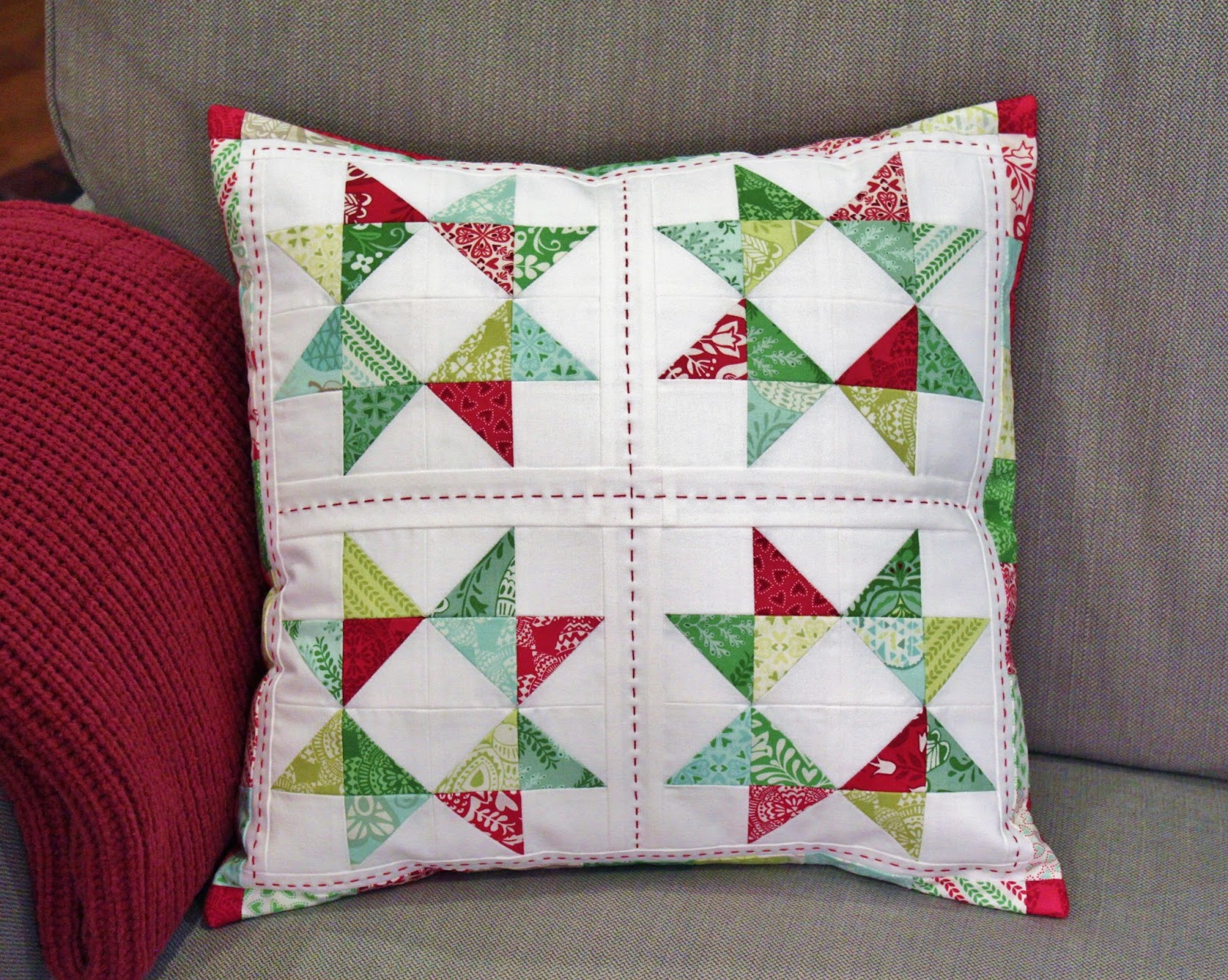 Jen Daly Quilts: Candy Stars - Free Mini Charm Pack Pattern
