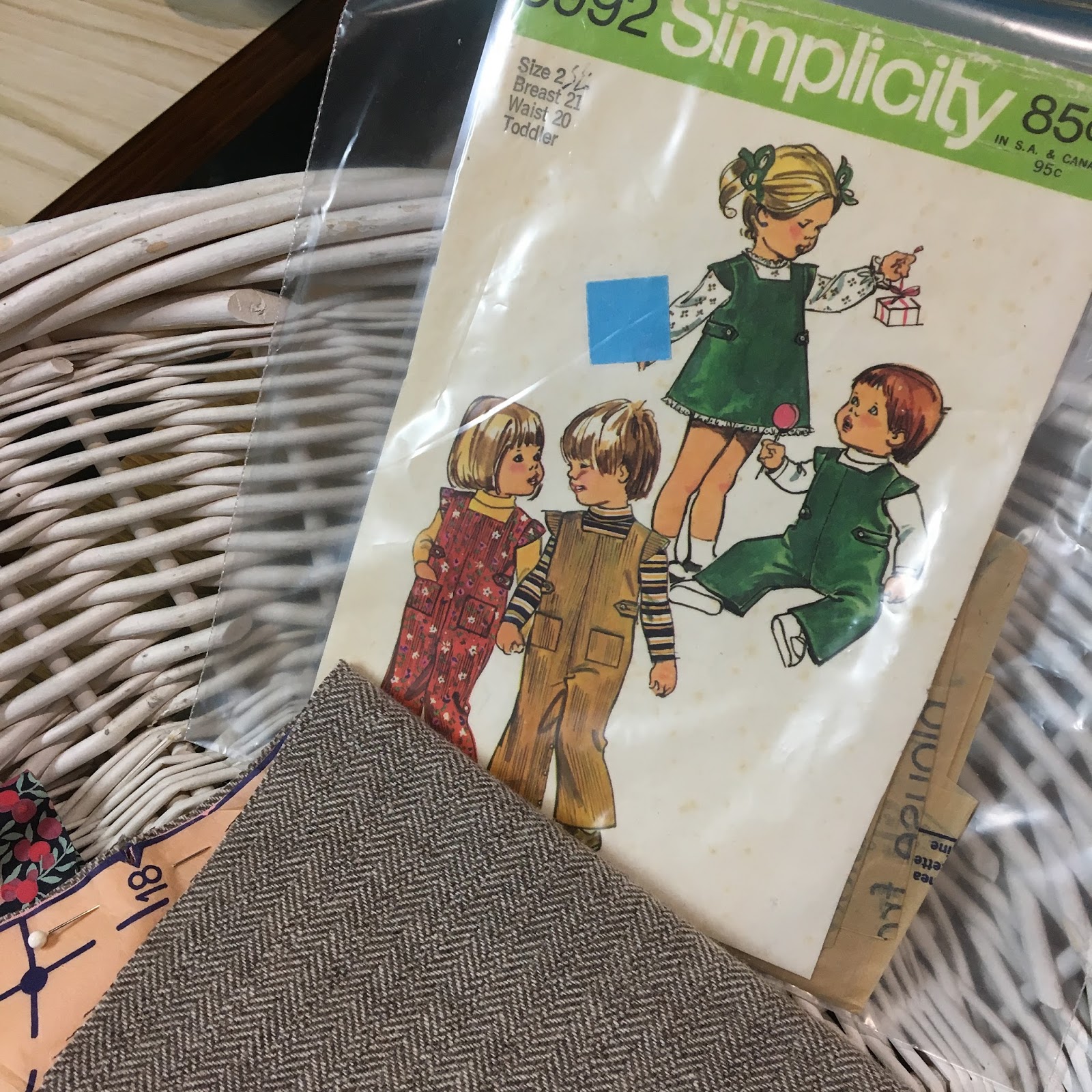Five and Counting....: OOP Simplicity 5992 Dungarees for Beatrix