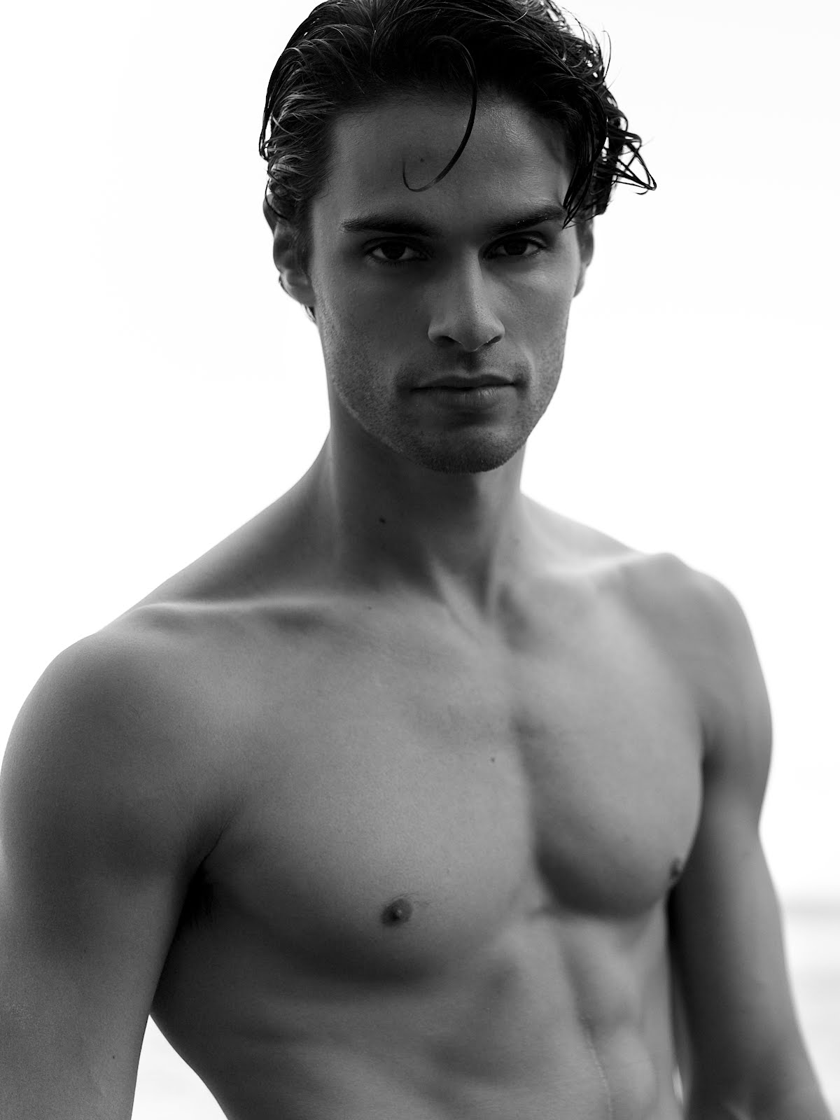 INDEPENDENT MEN: Welcome TIAGO SEVERO