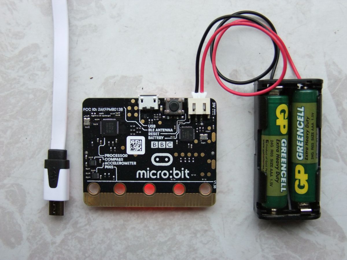 Ham radio blog by OZ1BXM: Morsetrainer with BBC micro:bit