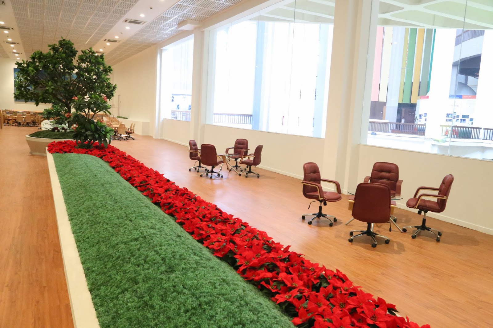 Nehru Centre Library,Mumbai: December 2013