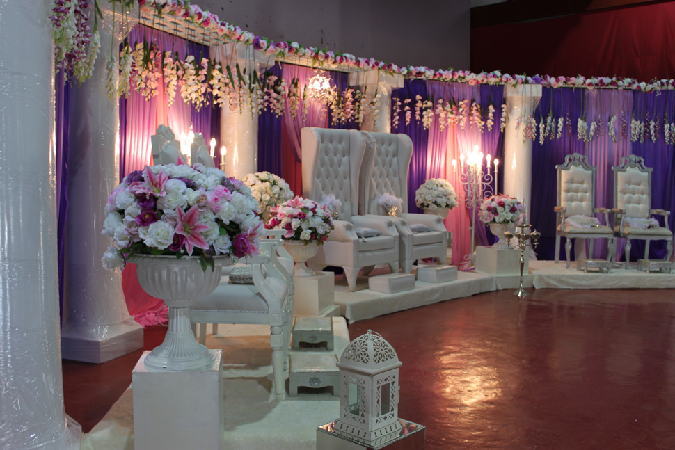 CLEO STUDIO AMPANG: Pelamin Sanding at Selayang