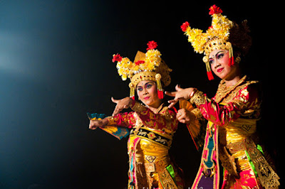 Bali Free Information: History of Legong Dance