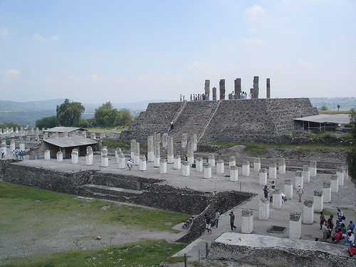 Architecture & Urbanism: Chichen Itza vs. Tula