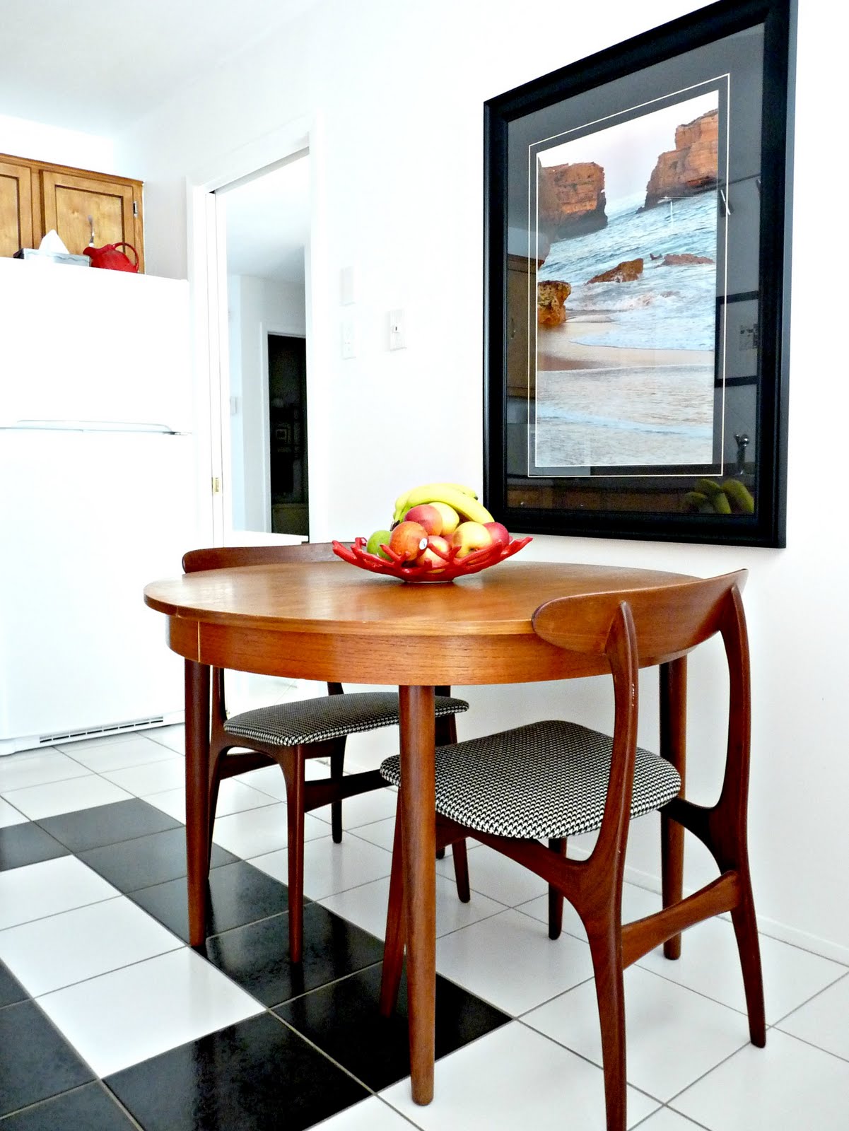 The Design Enthusiast: House beautiful ~ At Home with Tanya