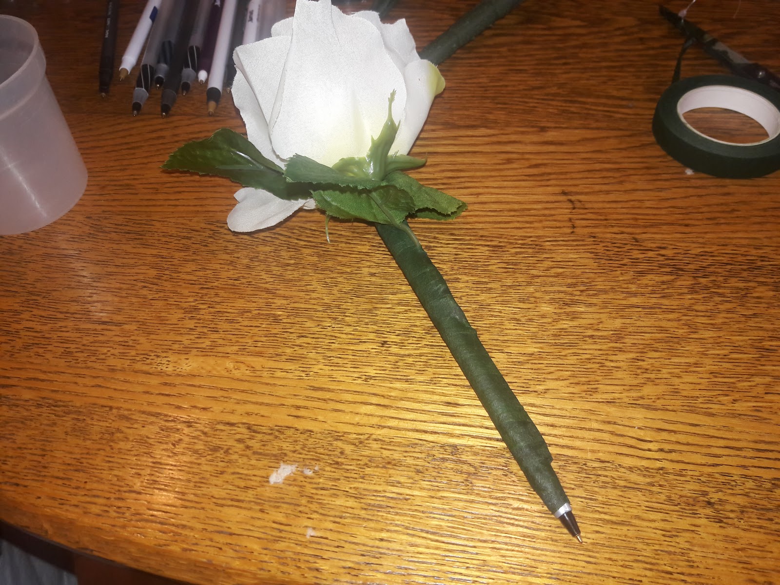 Do, Re, Mi, And So On!: How to make a pen bouquet