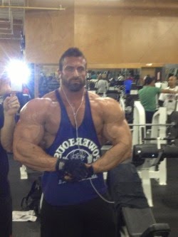 Big bodybuilder Anthony Tenuta - The Best Bodybuilding Workouts Program