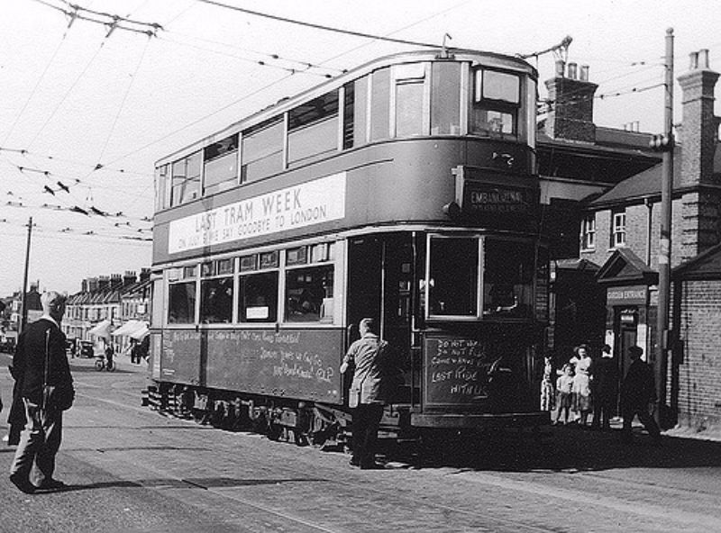 Historic Photos of the Last Trams in London in July 1952 ~ Vintage Everyday