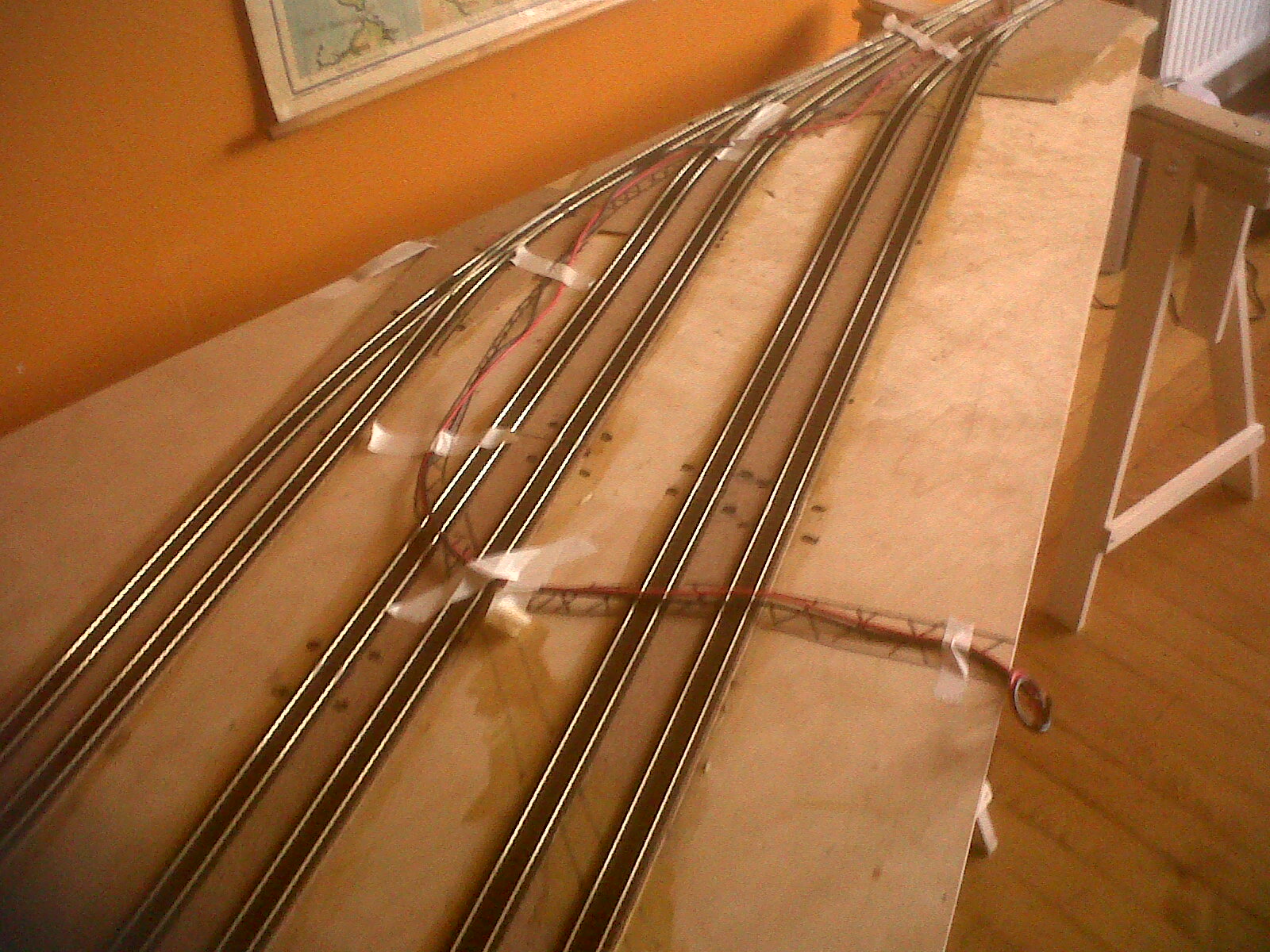 French Model Railway: HO Scale Power BUS