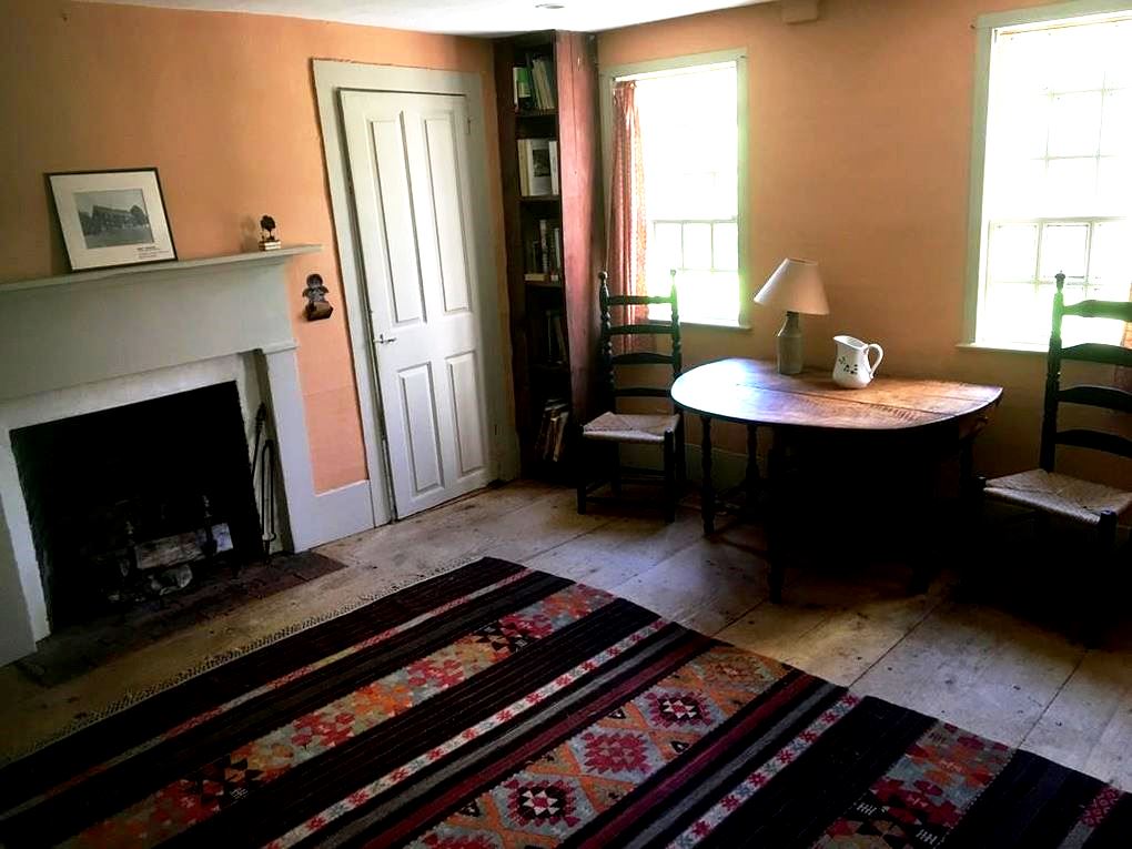 Antique Houses Of Gloucester And Beyond: THIS FIRST PERIOD ANTIQUE ...