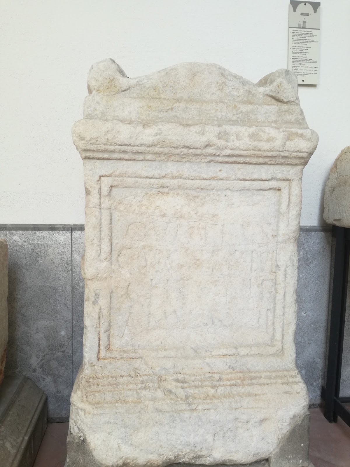 Quel 'Cippo' rubato alla storia di Caronia