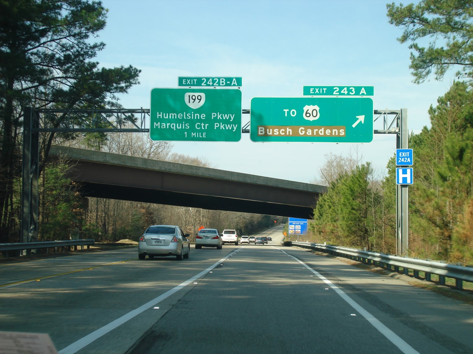 Luke's Signs: Interstate 64 - Williamsburg, VA (Busch Gardens)