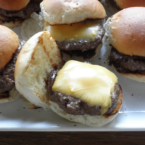 Food Pusher: Perfect Little Sliders