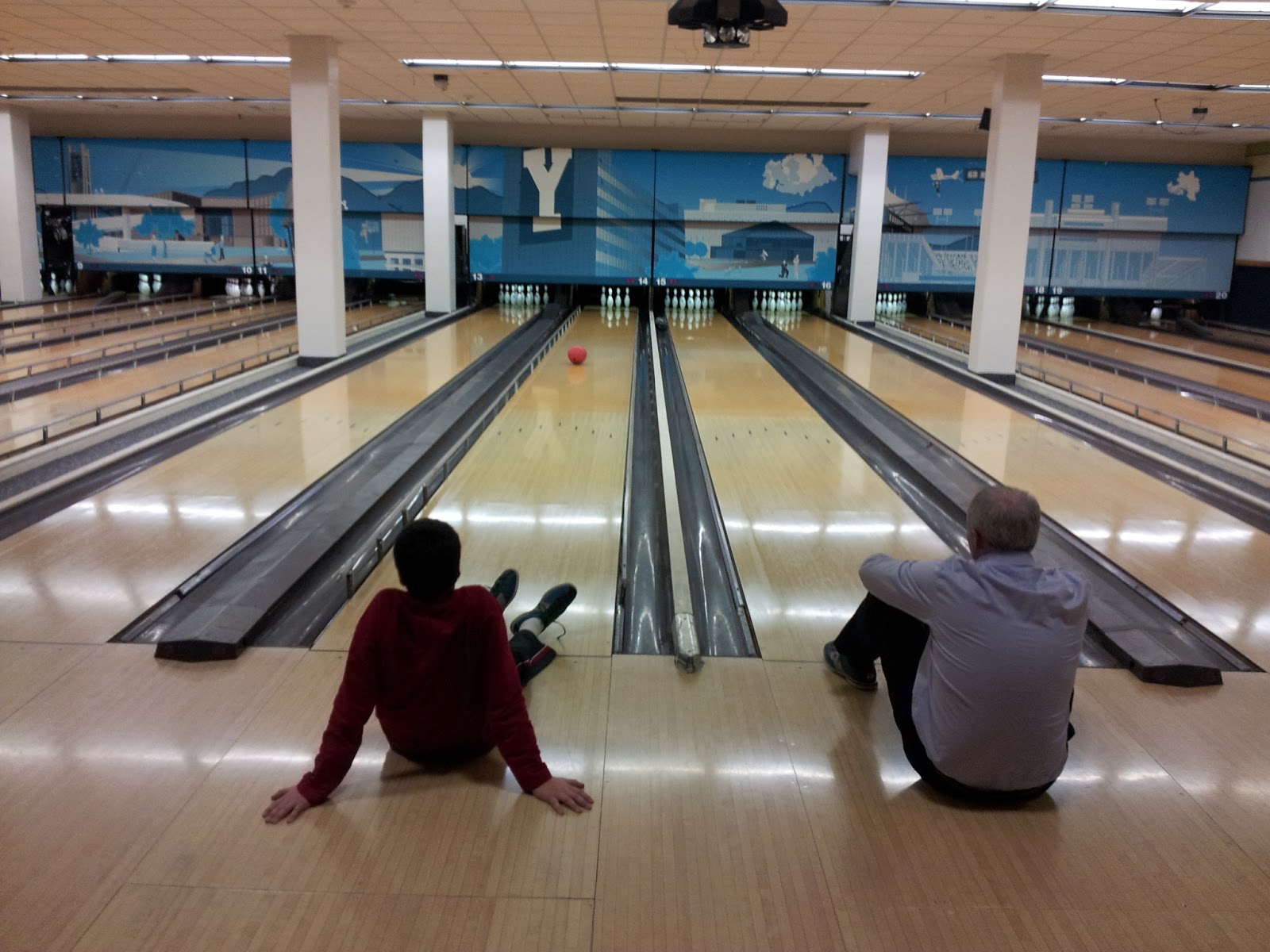 White House Events: Give Kids A Smile Bowling Night