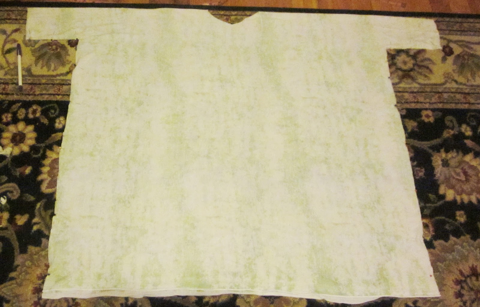 The Crafty Novice: DIY Sew: Rectangle Top Modified