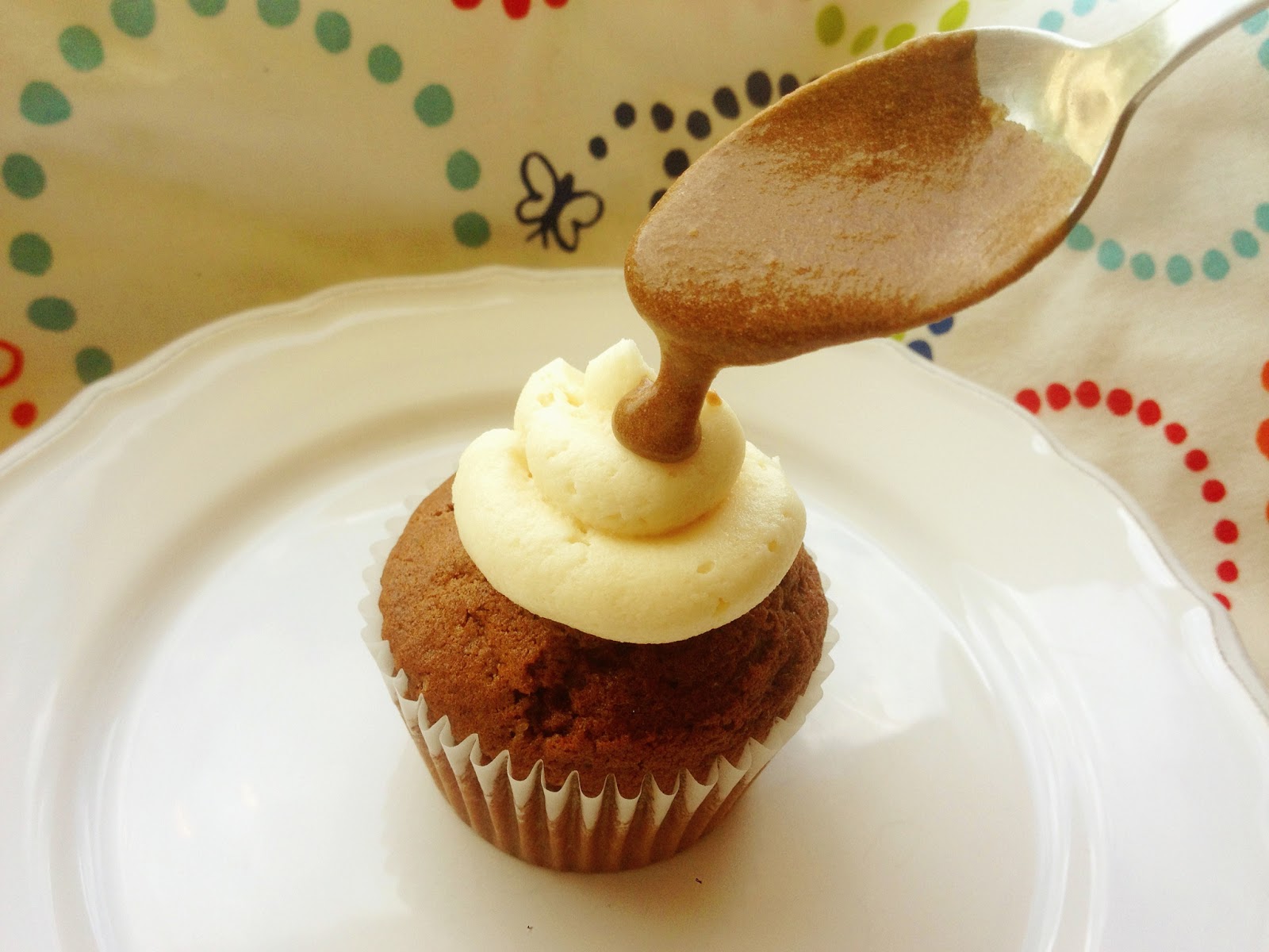 Sister Spoon: Root Beer Float Cupcakes