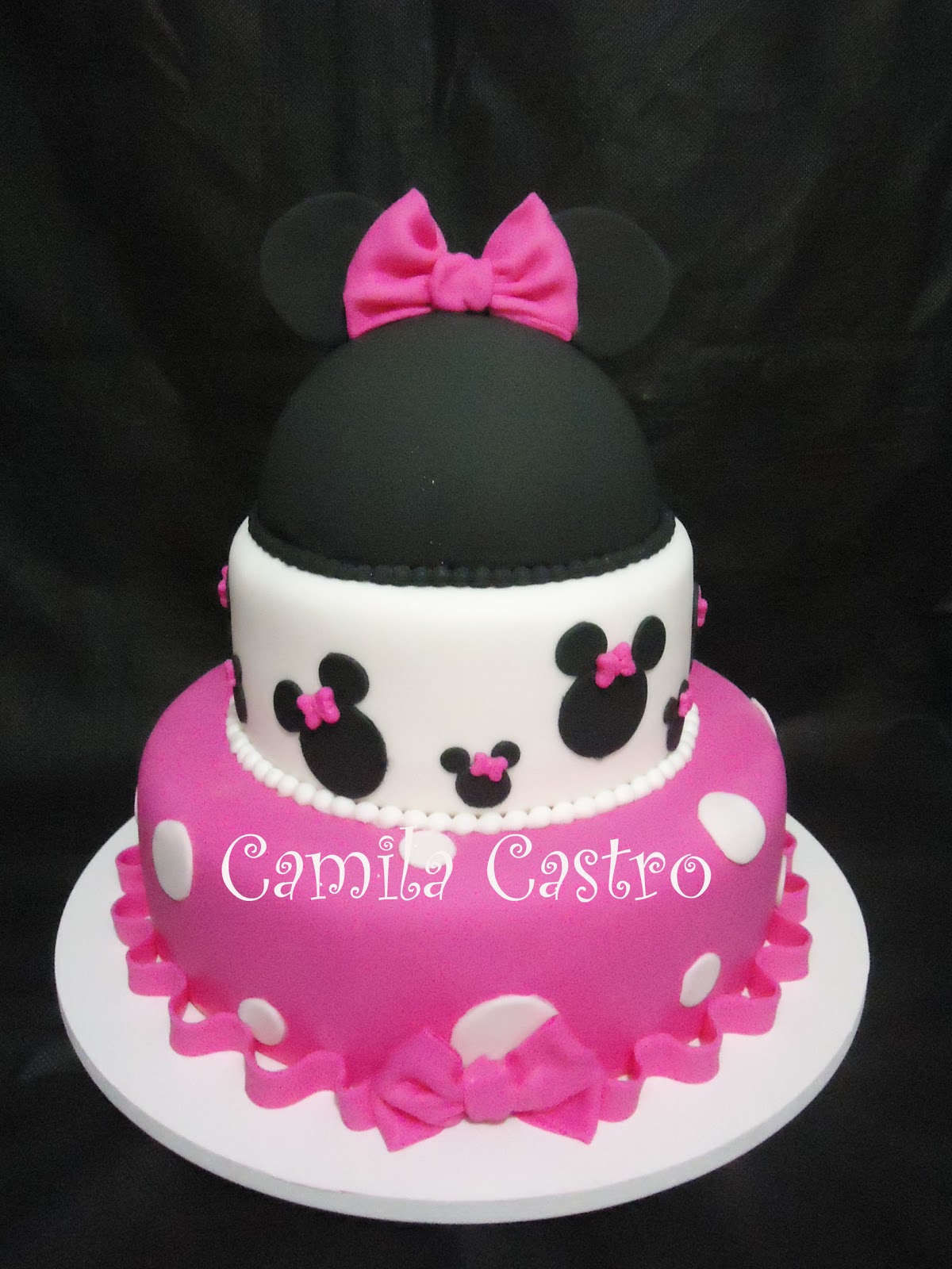 Camila Castro Bolos Decorados: Bolo da Minie Rosa