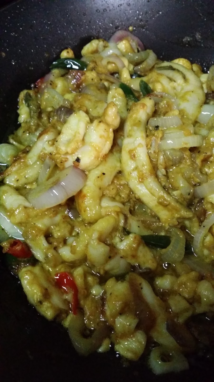 AHWAALULHAYAH: Telur Sotong