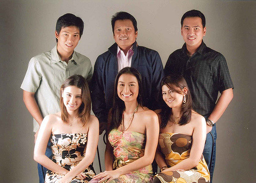 Lito Lapid Luxurios Family Mansion In The City Of Pampanga. - Daily ...