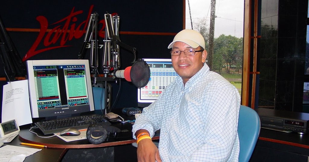 “No todo el que habla por radio se puede llamar locutor”