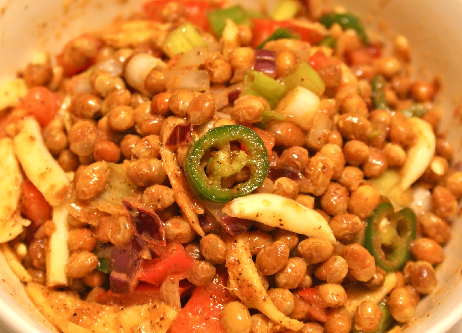 Nepali Tummy!!: Bhatmas Sadeko (Soybean Salsa)!!