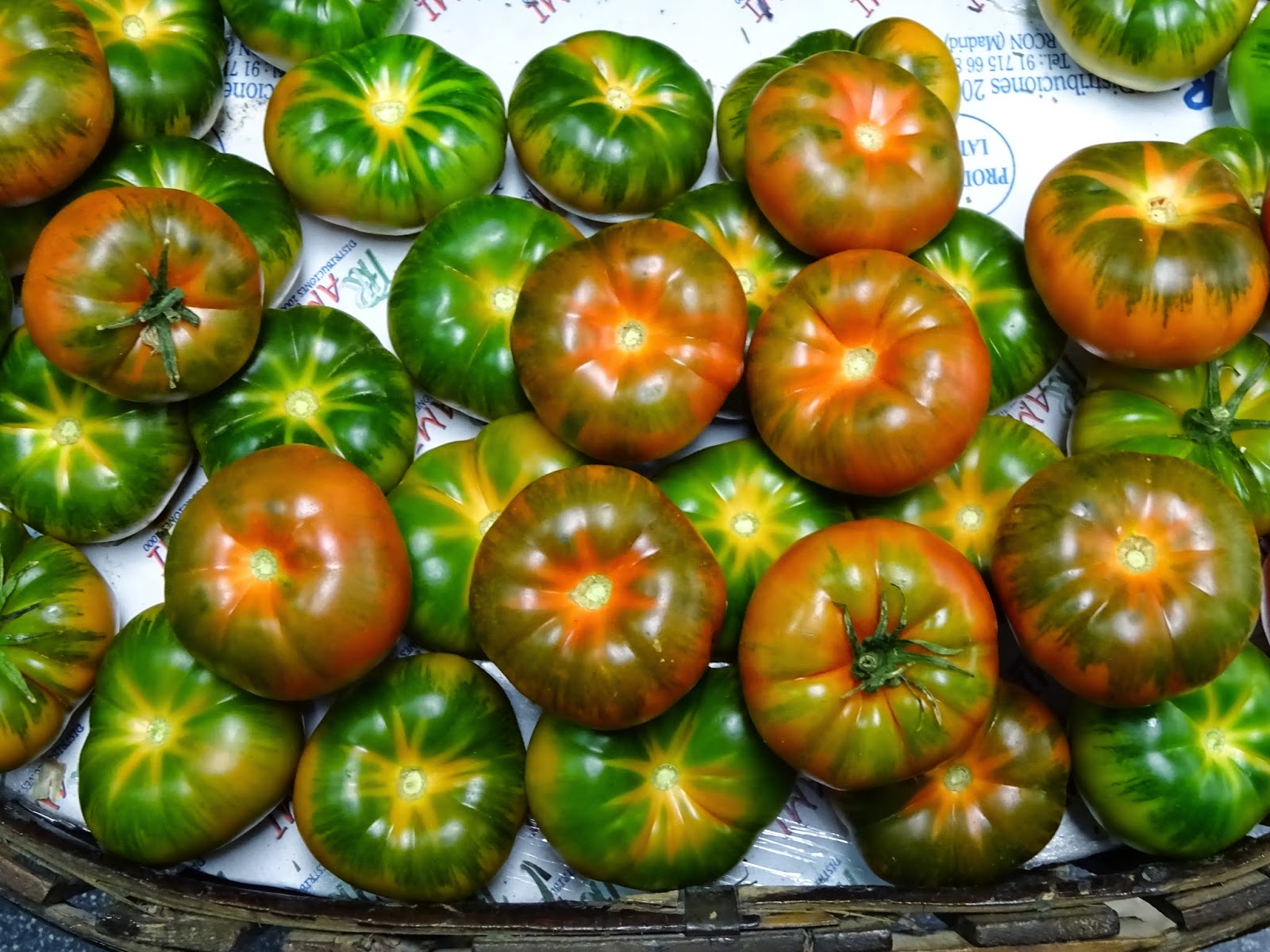 ESTAMOSTENDENCIADOS: ENTRE COL Y COL: los mejores tomates de Madrid