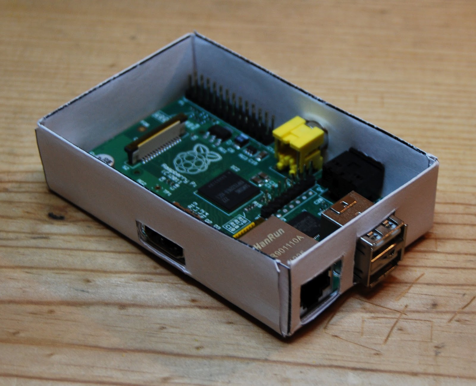 The Raspberry Pi Hobbyist: Folder Paper Case