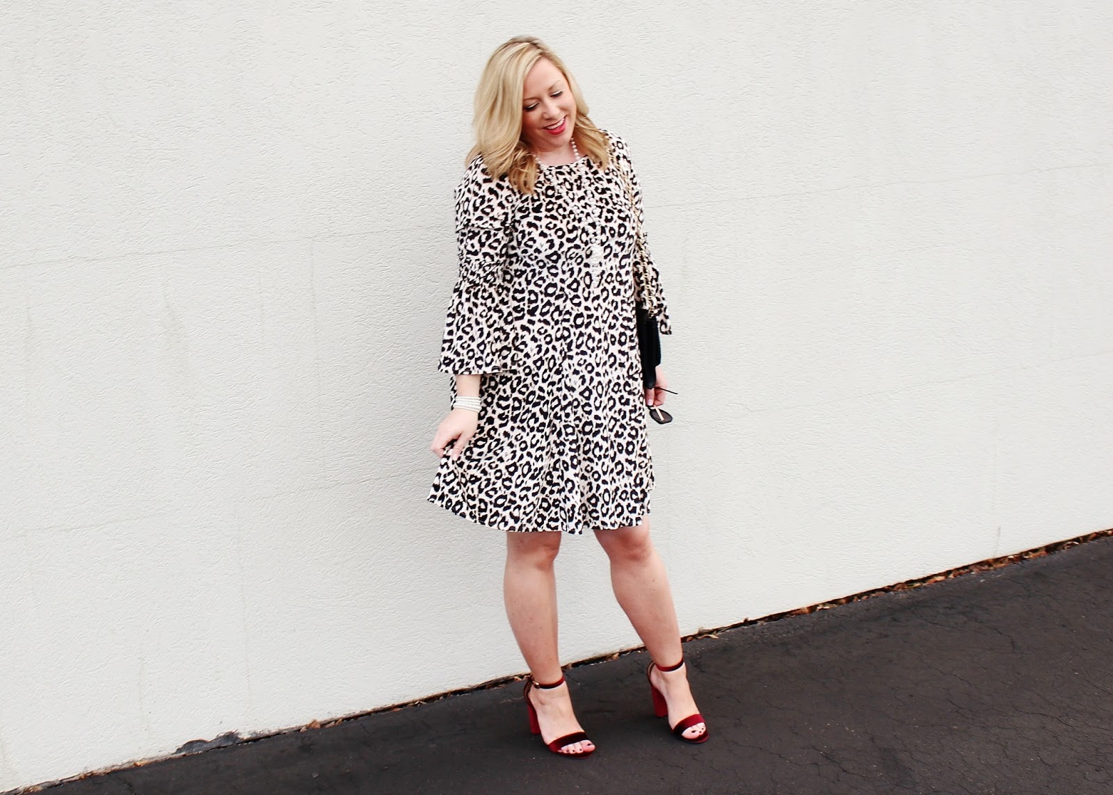 Velvet Holiday Styles | Versona | JANA STYLE® | A Fashion + Style Blog