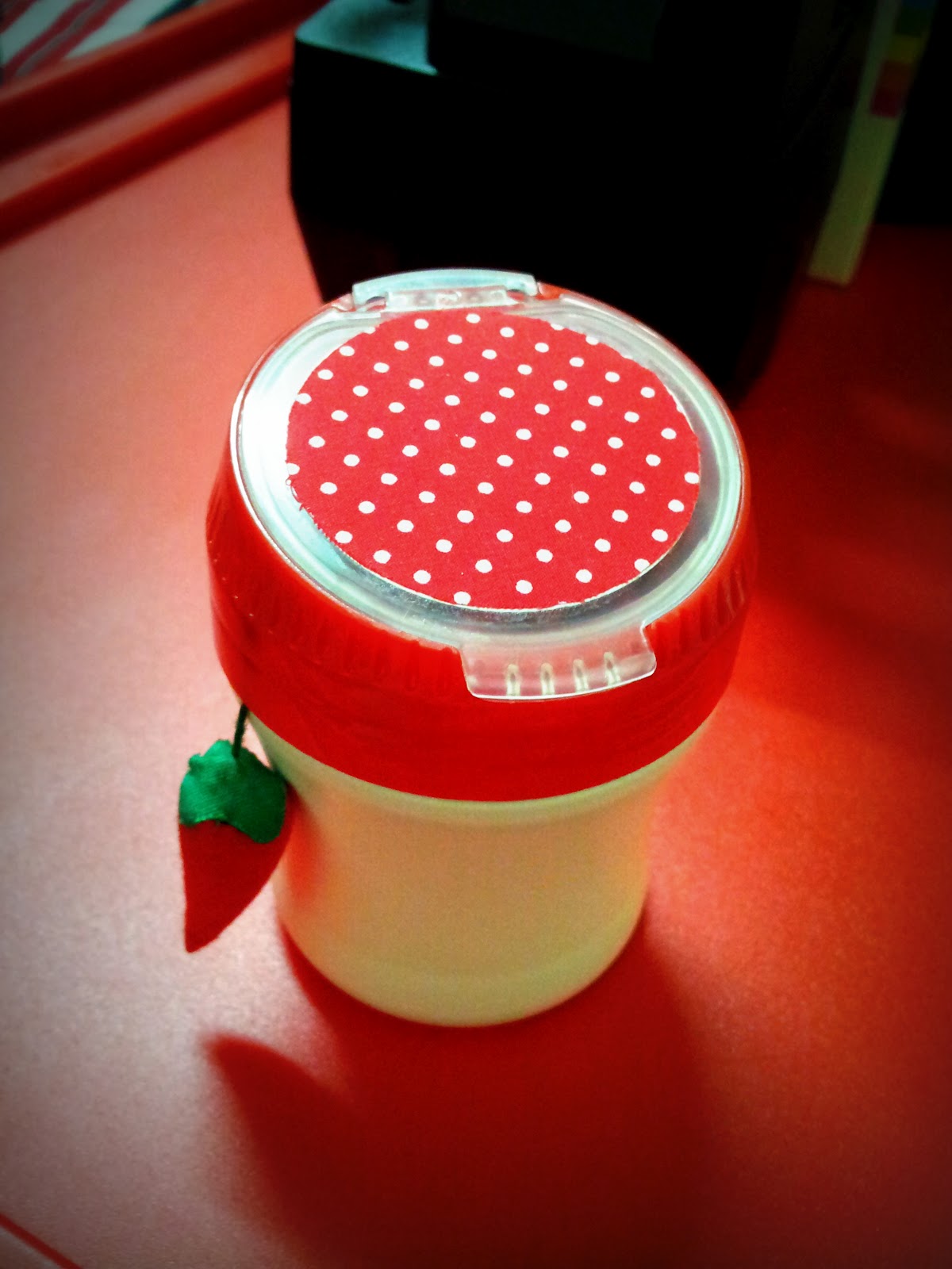 ♥ Sweet Tresa ♥¸¸.•*¨*•: DIY Recycle Skittles Container into A Sewing ...