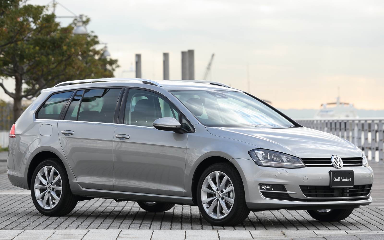 VW Golf Station Wagon chega ao Brasil no 2º semestre
