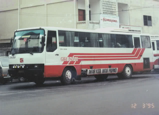 Kumpulan Bis/Bus Jadul Indonesia | Loper Artikel