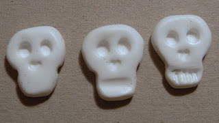 saraccino: "Little skulls" - Polymer clay tutorial