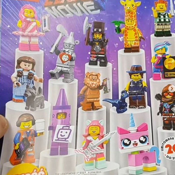 AnJ's Brick Blog: The Lego Movie 2 Collectible Minifigure Series (71023) Images Leaked!
