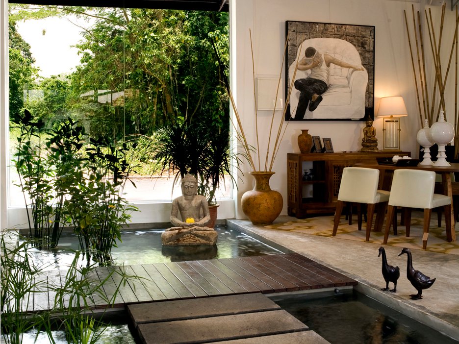 duchess fare: East Meets West ~ John Erdos