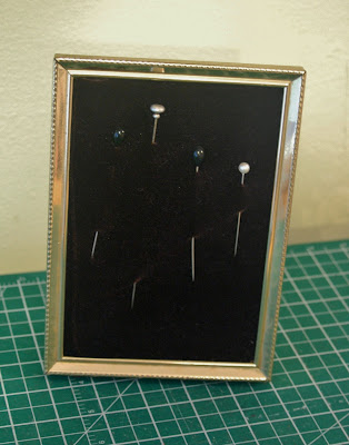 Vintage in a Modern World: DIY Hat Pin Holder
