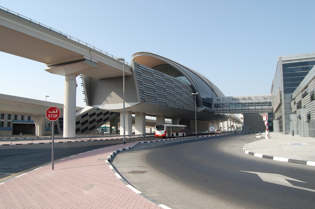 dinodxbdino: DUBAI METRO #17 ABU HAIL (GREEN LINE) STATION