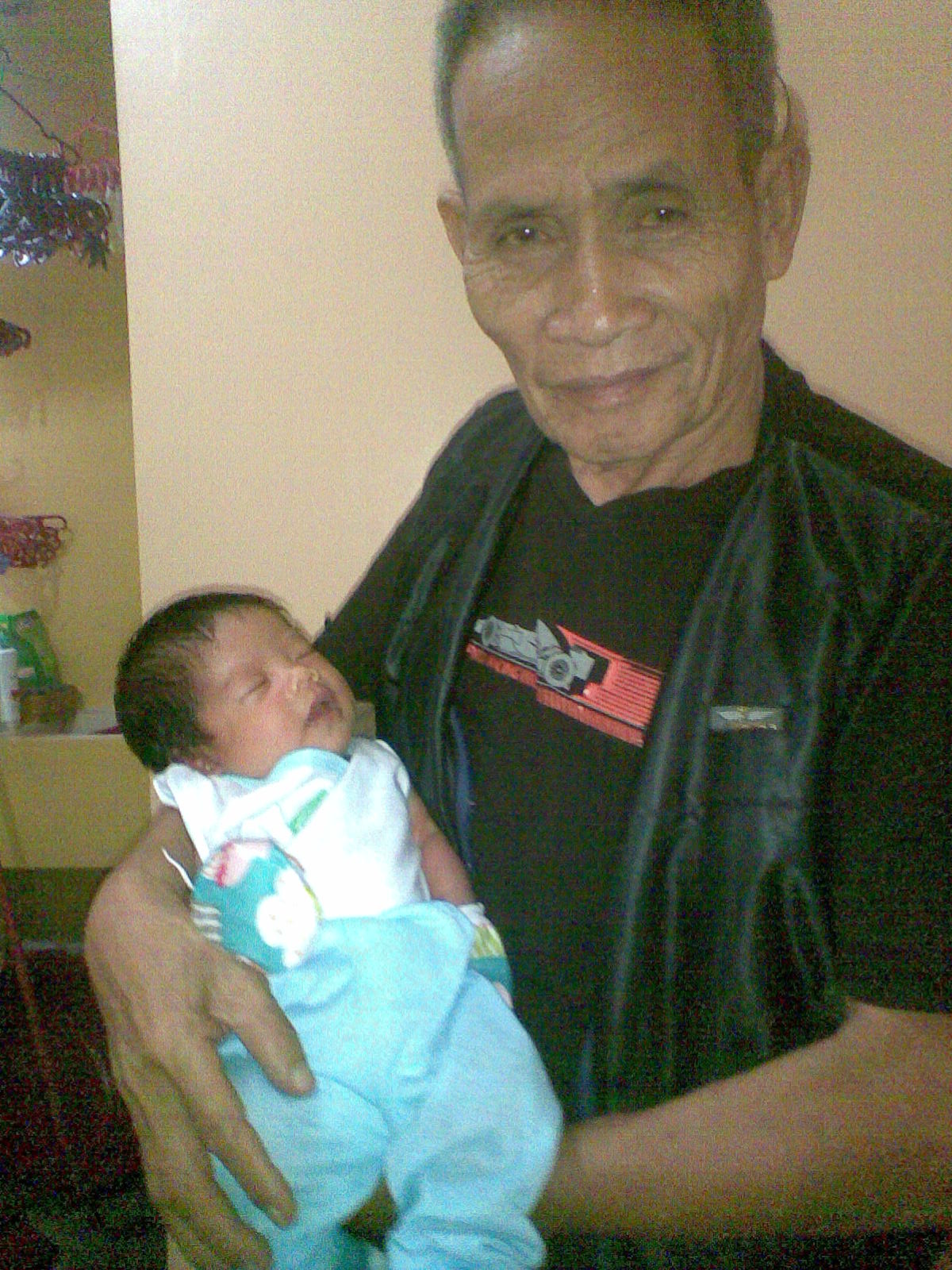 Daisy Bernal's Instagram, Twitter & Facebook on IDCrawl