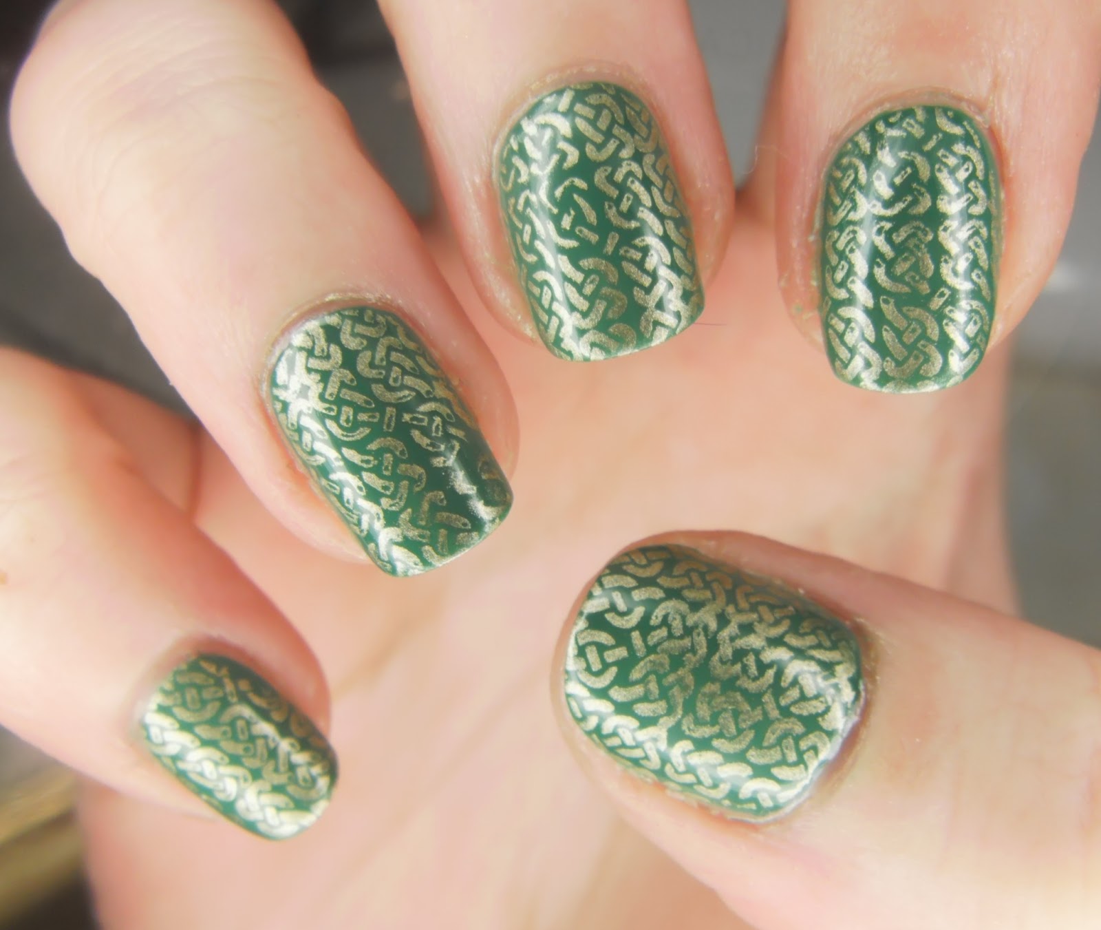 SpecialGirl Nails: Green Week: Celtic Nail Art