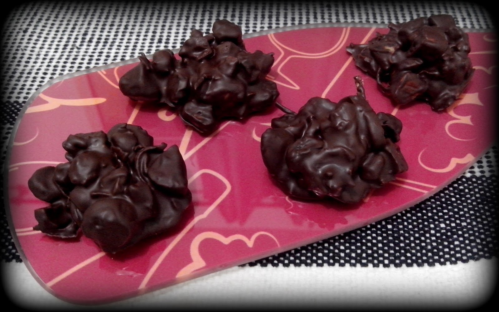 NutriNat: Pepita de chocolate 70% cacau, coco, castanha e frutas secas