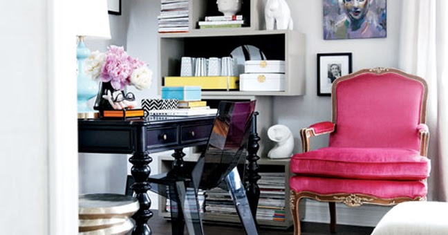 The Peak of Très Chic: Office Space of the Day