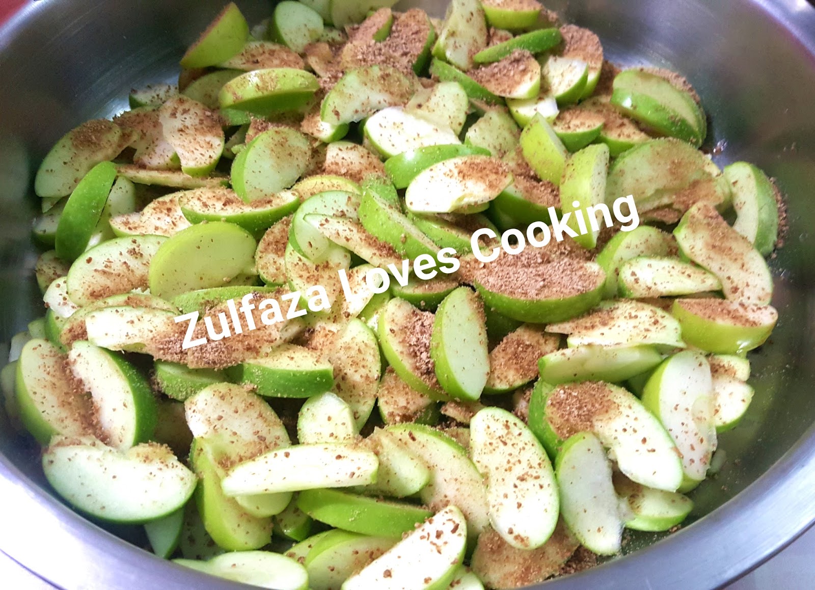 ZULFAZA LOVES COOKING: Apple asam kulit limau