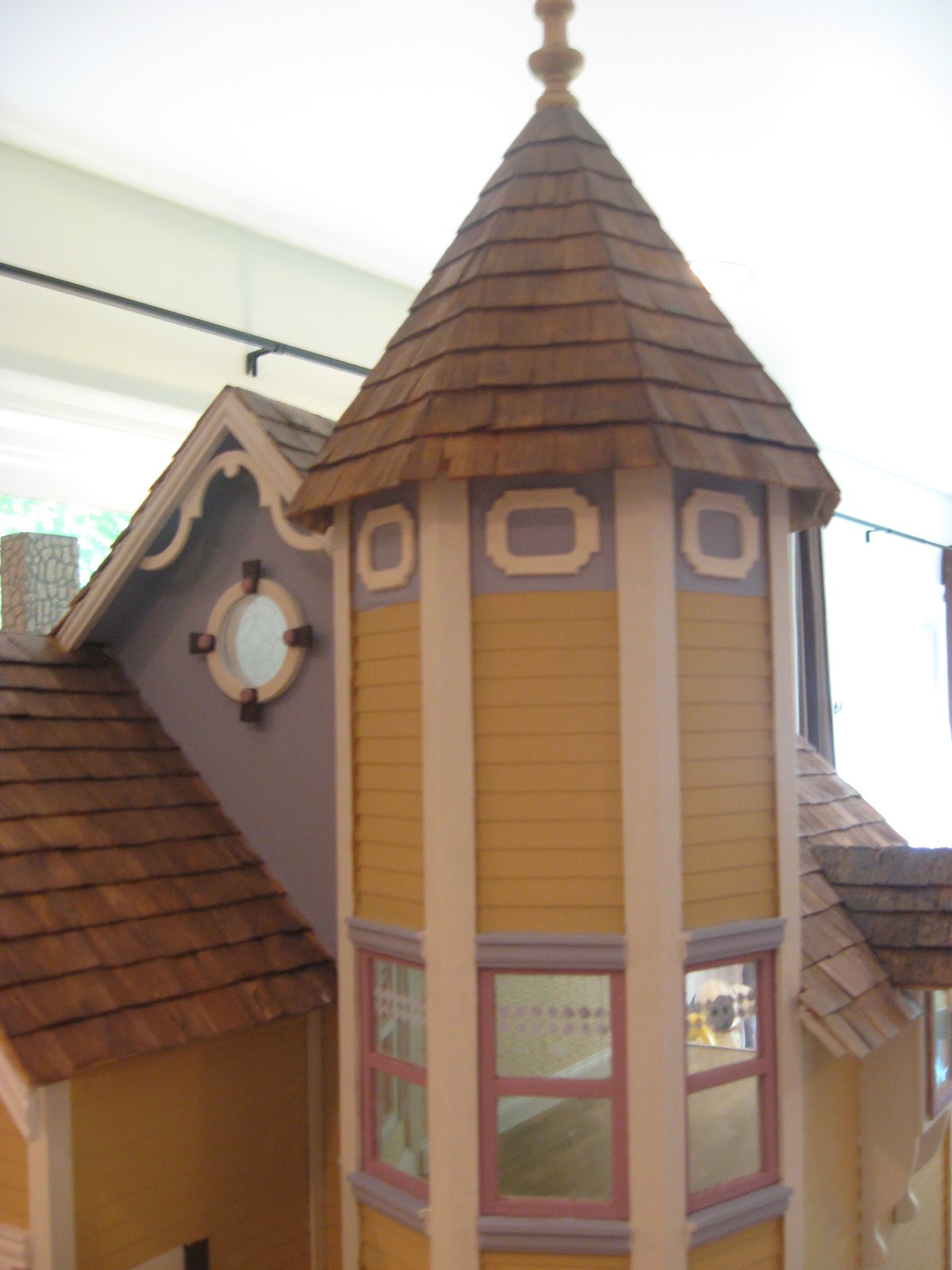 Little Darlings Dollhouses: My New Dollhouse Project